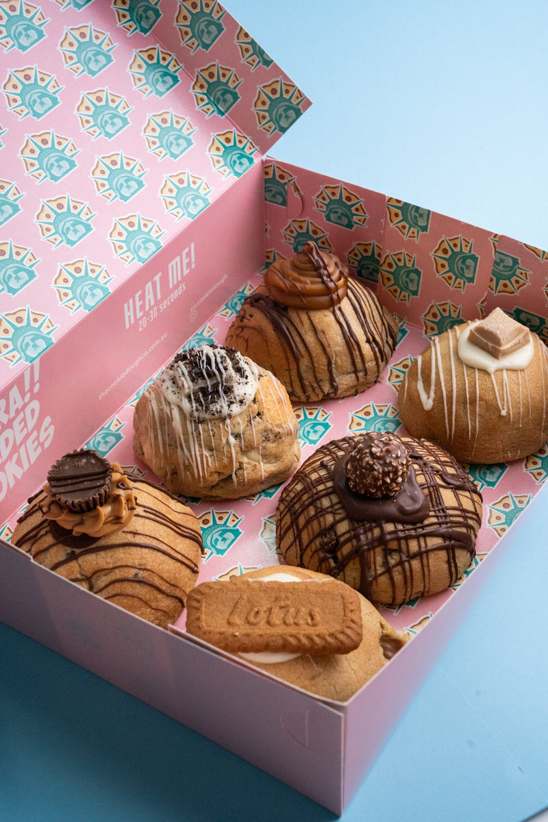 Macadamia White Choc – The Cookie Dough CO